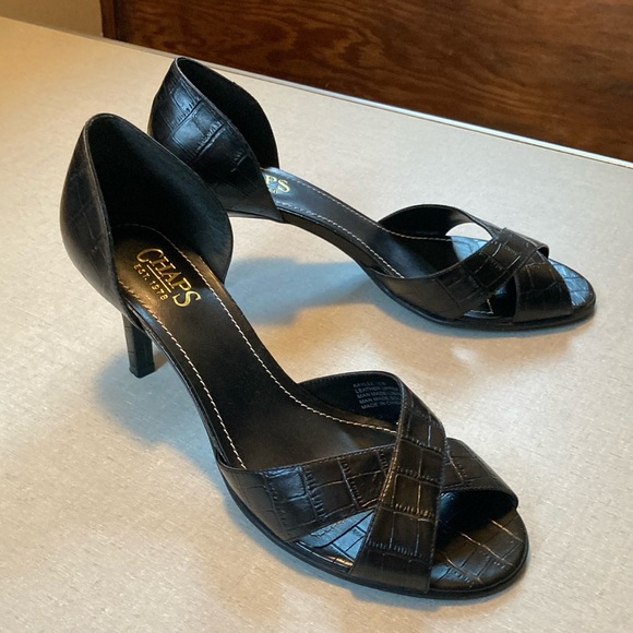 Chaps | Shoes | New Chaps Kaylee Black Embossed Alliga Size B Heels ...